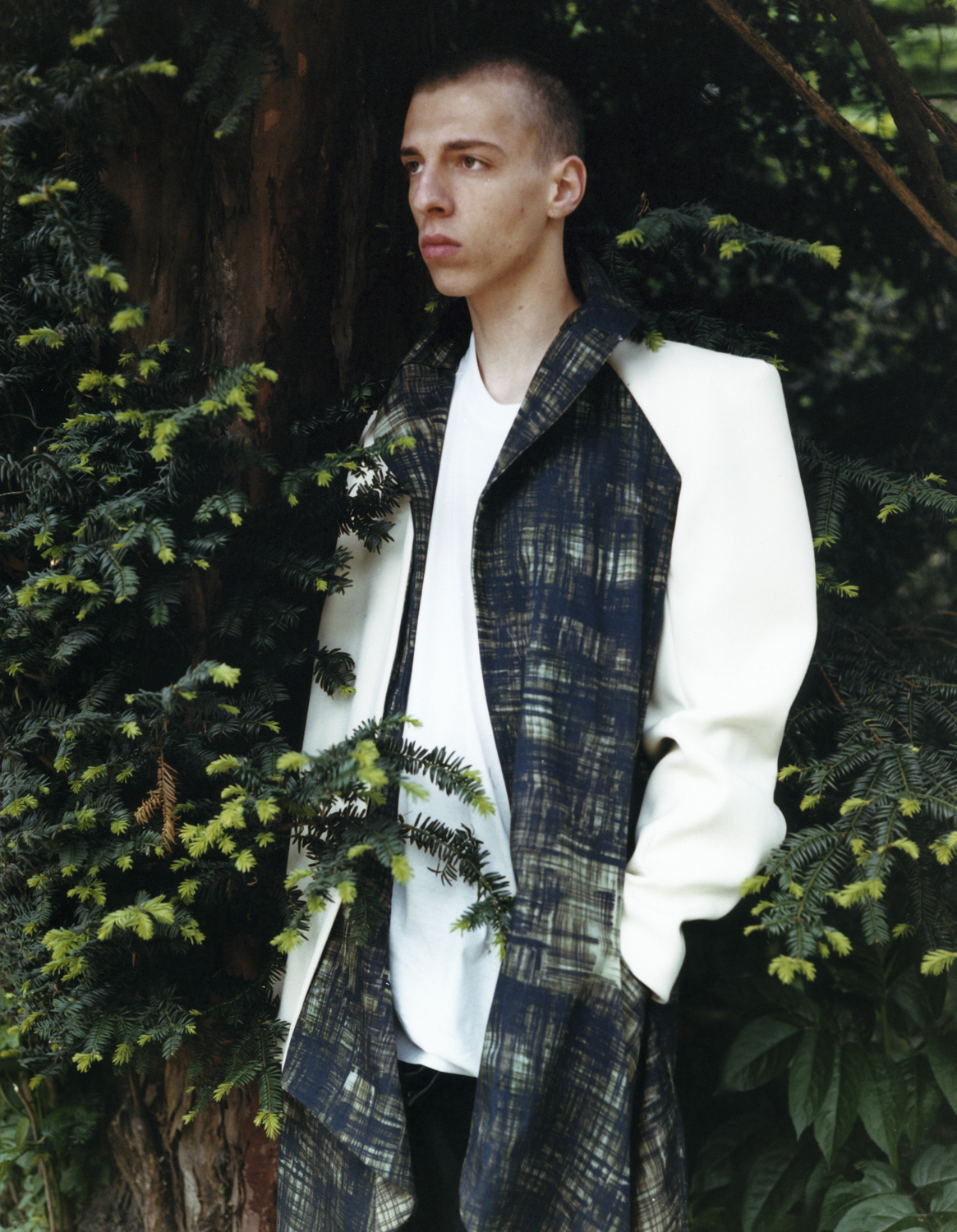 Anna Tanaka by Frederic Bastin • Visual Art Services